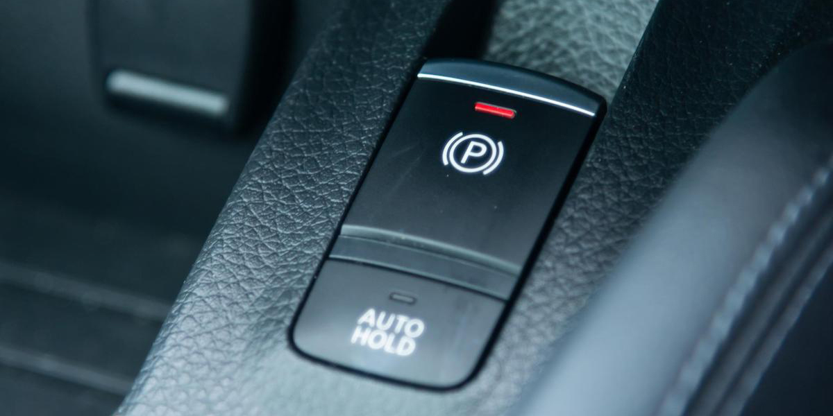 91% of New Cars Come Without a Manual Handbrake | Jurni