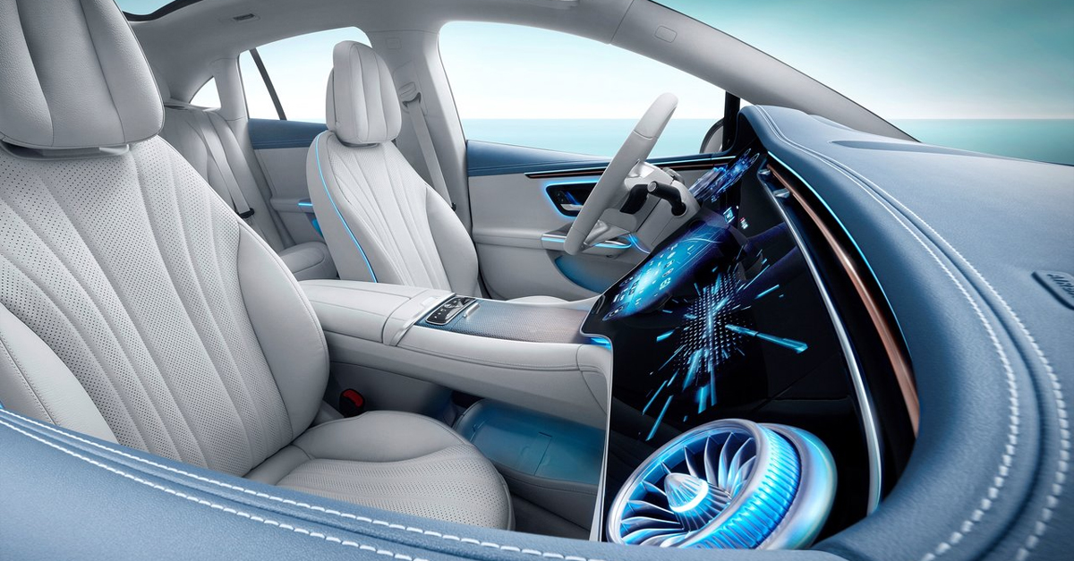 New Mercedes-Benz EQE | Jurni