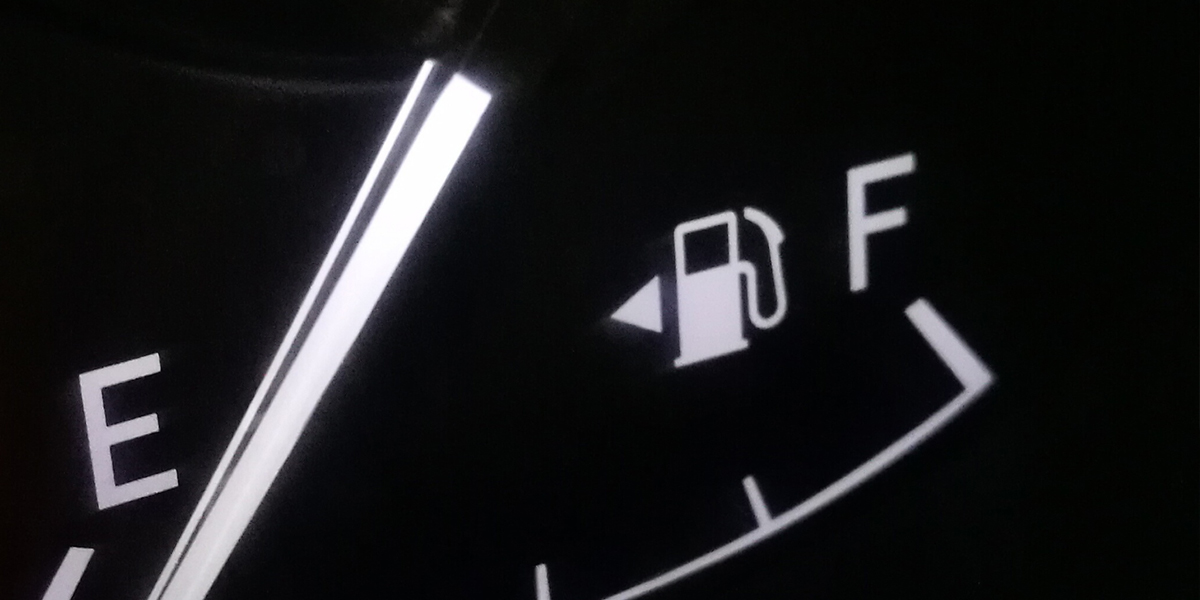 Why Do Cars Have Fuel Caps On Different Sides? | Jurni