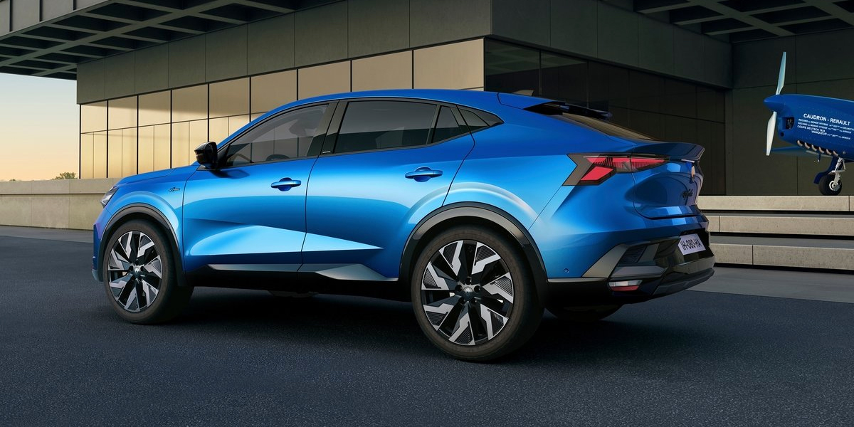 New Hybrid Renault Rafale | Jurni