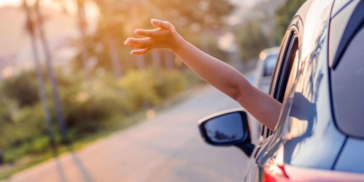 What Uses More Fuel: AC On or Windows Down? | Jurni