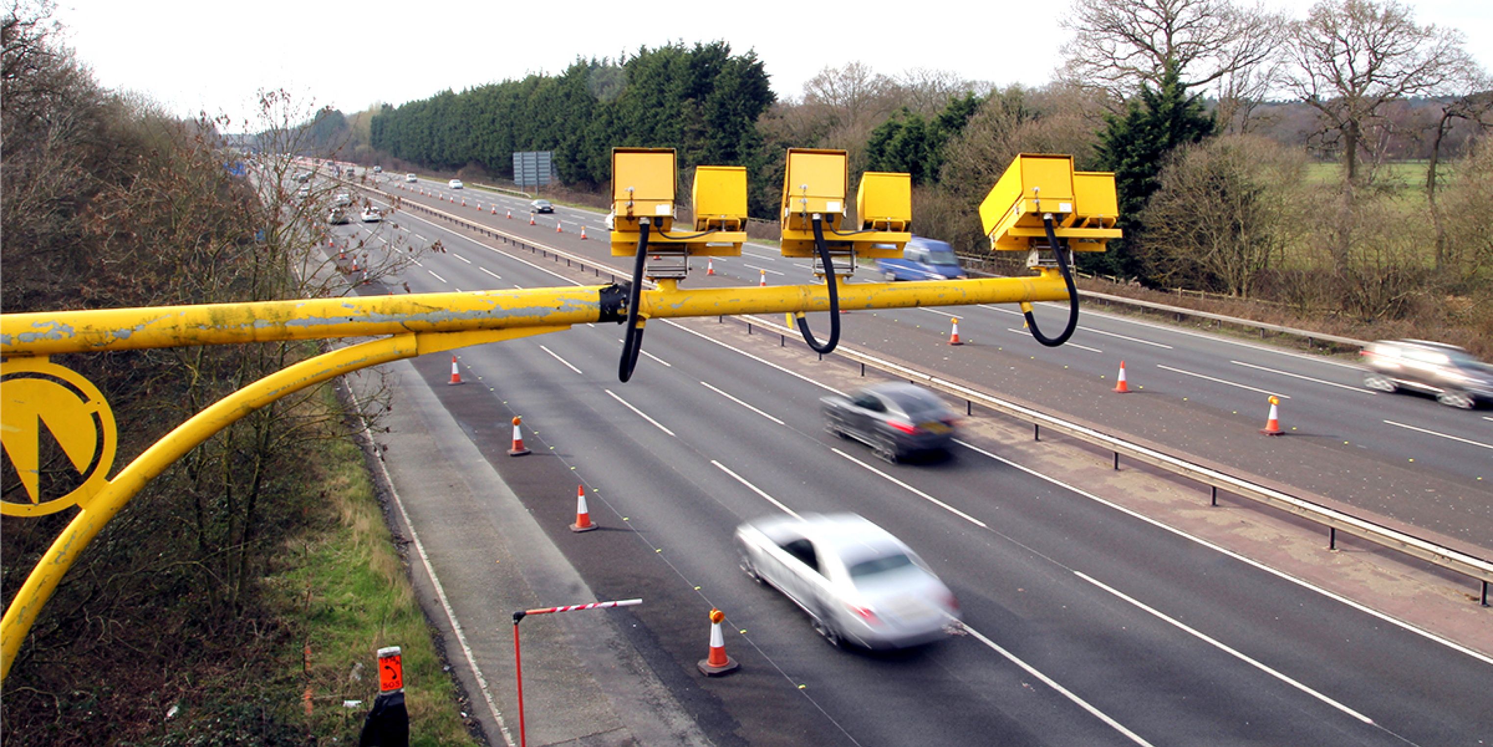How Do Average Speed Cameras Work? Everything UK Drivers Need to Know | Jurni